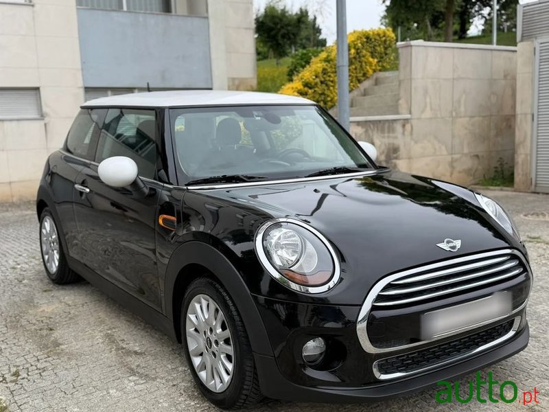 2015' MINI Cooper 3 Portas for sale. Matosinhos, Portugal