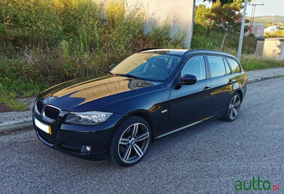 2010' BMW 320 para venda. Braga, Portugal