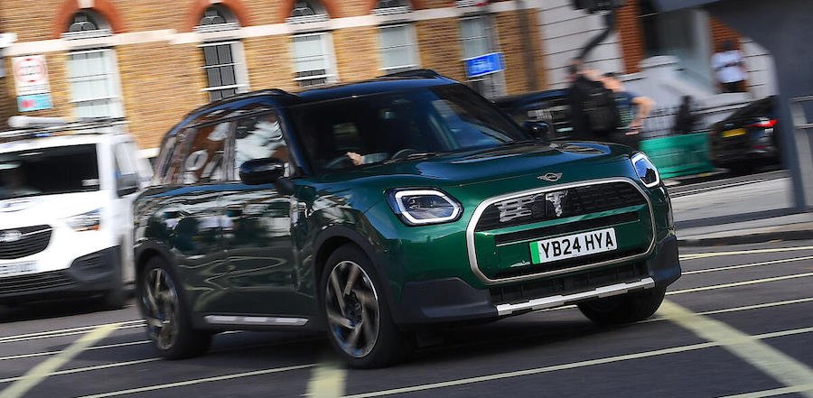 Electric Mini Countryman gets range boost to 311 miles